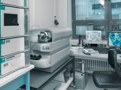 5 Tips to Solve Pharma Facility Workstation Space Constraints ...