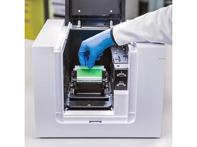 Cary 3500 Flexible UV-Vis Spectrophotometer from Agilent Technologies ...